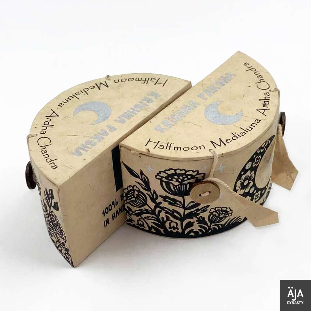 Medialuna Krishna Paksha (Waning Moon) Candle - Äja Dynasty