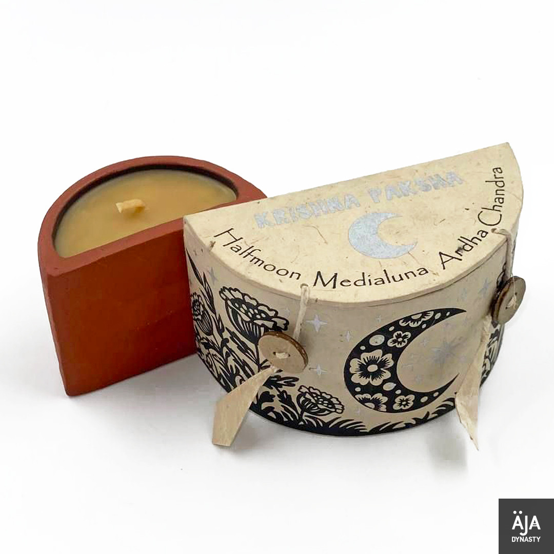 Medialuna Krishna Paksha (Waning Moon) Candle – Äja Dynasty